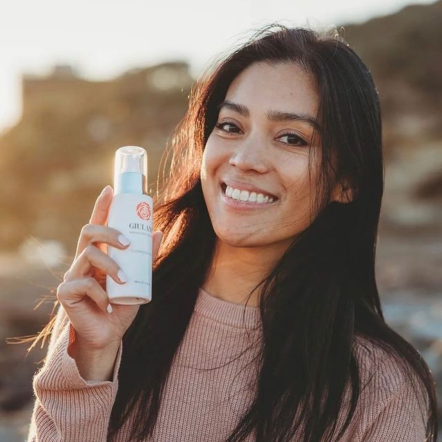 Cleansing oil makeup remover – Giulana Skincare